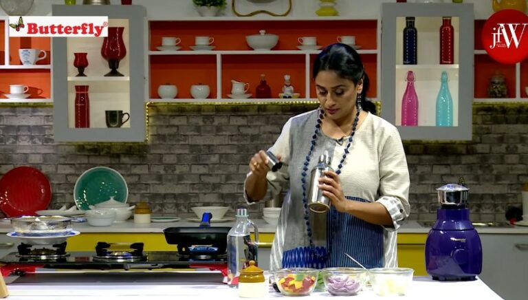 Anu Hasan Height, Age, Husband, Family, Biography » StarsUnfolded