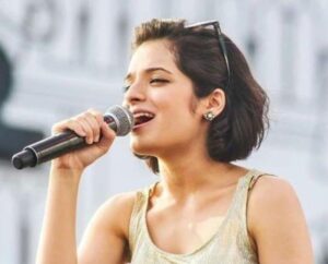 Mali (Singer) Age, Family, Biography » StarsUnfolded