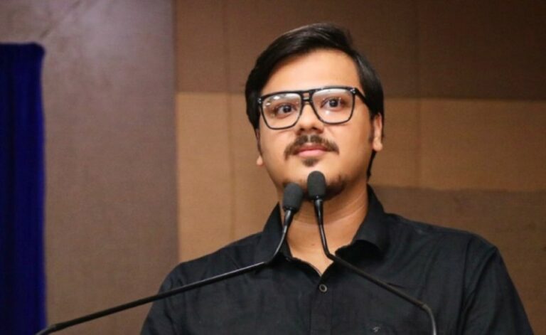 Parakh Om Bhatt Height, Age, Family, Biography » StarsUnfolded