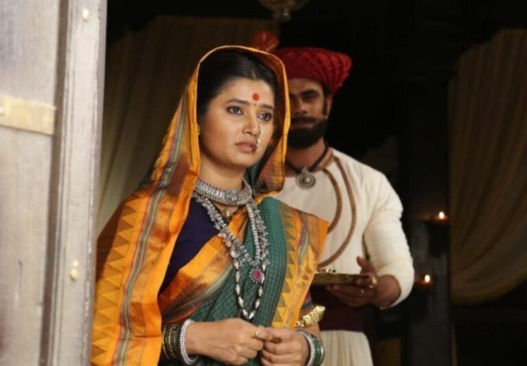 Prajakta Mali Height, Age, Family, Biography » StarsUnfolded