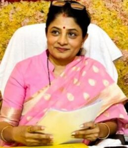 Srikala Reddy Age, Husband, Family, Biography » StarsUnfolded