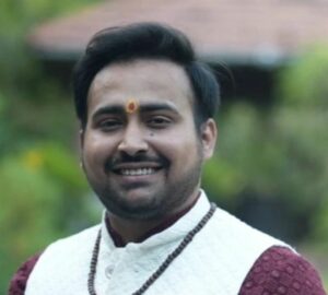 Astro Arun Pandit Age, Wife, Family, Biography » StarsUnfolded