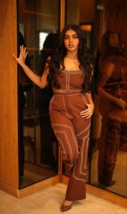 Dushara Vijayan Height, Age, Family, Biography » StarsUnfolded