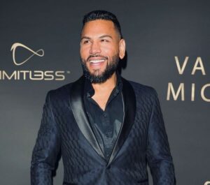 Jas Mathur Height, Age, Family Biography » StarsUnfolded