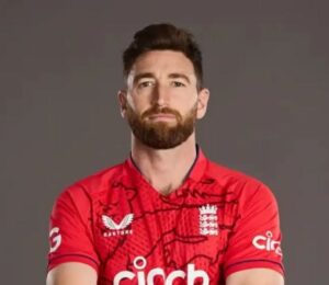 Richard Gleeson Height, Age, Family, Biography » StarsUnfolded