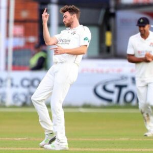 Richard Gleeson Height, Age, Family, Biography » StarsUnfolded