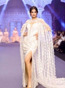 Shubhi Joshi (MTV Splitsvilla X5) Height, Age, Boyfriend, Family, Biography » StarsUnfolded