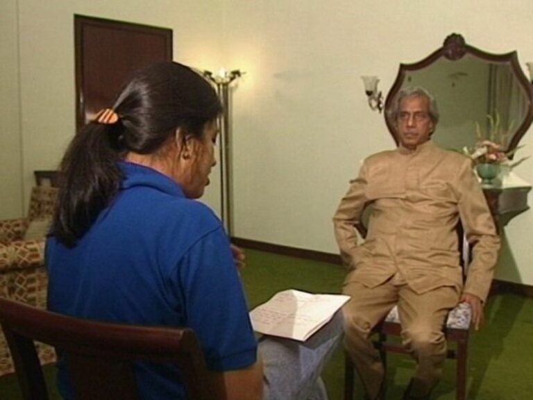 Smita Prakash Age, Husband, Children, Family, Biography » StarsUnfolded