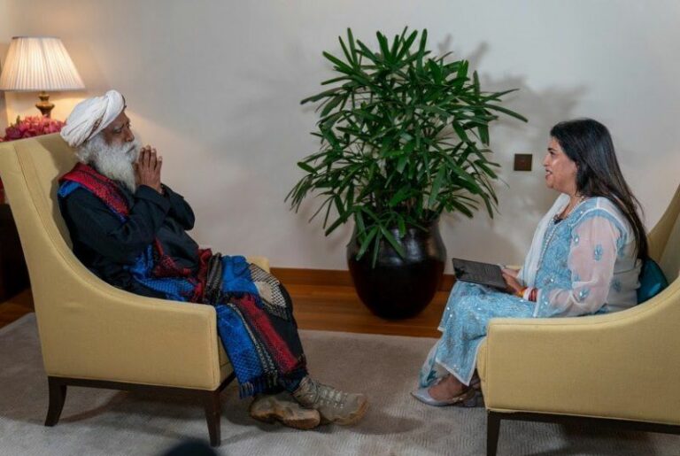 Smita Prakash Age, Husband, Children, Family, Biography » StarsUnfolded