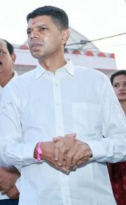 V. K. Pandian Age, Wife, Family, Biography » StarsUnfolded