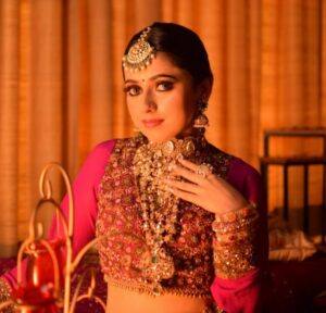 Yogita Bhatia Family, Biography » StarsUnfolded