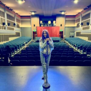 Anisha Ramakrishna Height, Age, Husband, Family, Biography » StarsUnfolded