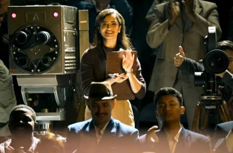 Bhagyashri Borse Height, Age, Family, Biography » StarsUnfolded