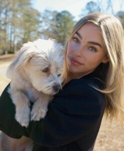 Elizabeth Turner Height, Age, Boyfriend, Family, Biography » StarsUnfolded