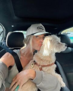 Elizabeth Turner Height, Age, Boyfriend, Family, Biography » StarsUnfolded