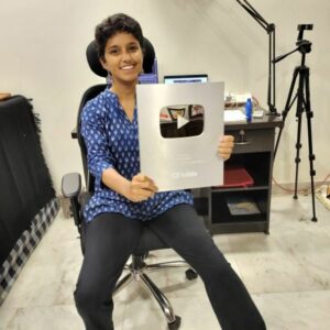 Kavya Karnatac Height, Age, Boyfriend Family, Biography » StarsUnfolded