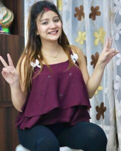 Khushi Choudhary Height, Age, Husband, Children, Biography » StarsUnfolded