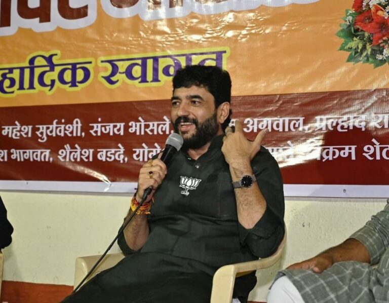 Murlidhar Mohol Age, Caste, Wife, Family, Biography » StarsUnfolded