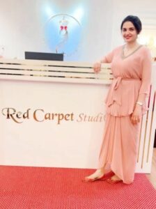 Pavithra Gowda Height, Husband, Family, Biography » StarsUnfolded