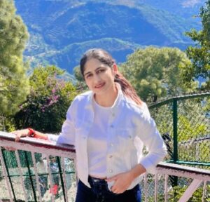 Pooja Narwal Height, Age, Husband, Family, Biography » StarsUnfolded