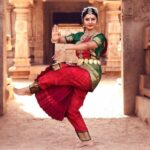Prajakta Mali Height, Age, Family, Biography » StarsUnfolded