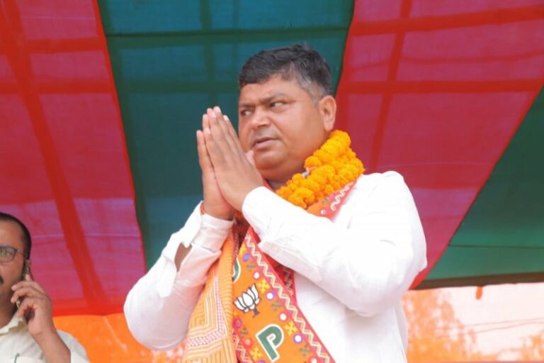 Raj Bhushan Choudhary Age, Caste, Wife, Family, Biography » StarsUnfolded