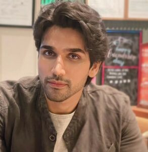 Altamash Faraz Height, Age, Family, Biography » StarsUnfolded