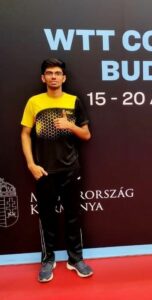 Manav Thakkar Age, Family, Biography » StarsUnfolded