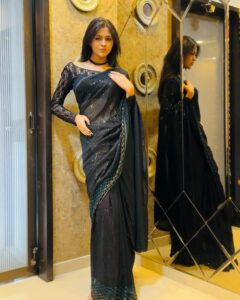 Anushka Merchande Height, Age, Family, Biography » StarsUnfolded