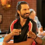 Brian Thomas Smith Height, Age, Wife, Children, Family, Biography ...