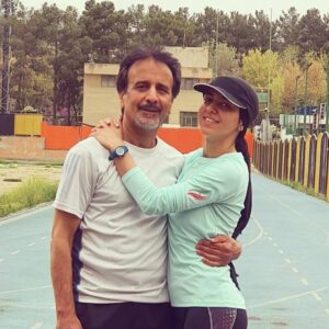 Farzaneh Fasihi Height, Age, Husband, Family, Biography » StarsUnfolded