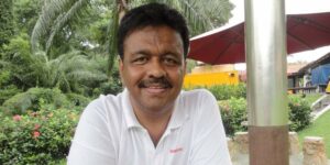 Firhad Hakim Age, Wife, Children, Family, Biography » StarsUnfolded