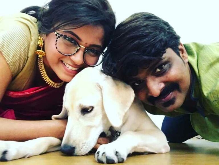 Rasika Vengurlekar Height, Age, Husband, Family, Biography » StarsUnfolded