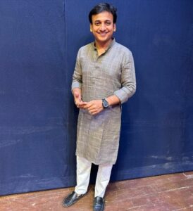 Sankarshan Karhade Height, Age, Wife, Family, Biography » StarsUnfolded