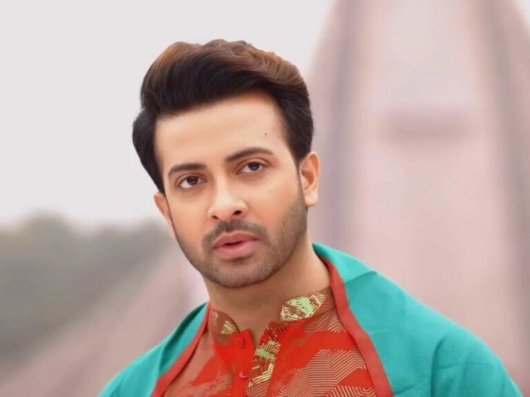 Shakib Khan Height, Age, Wife, Children, Family, Biography » StarsUnfolded