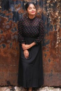 Sheela Rajkumar Height, Age, Husband, Biography » StarsUnfolded