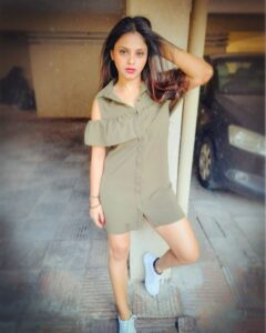 Supriya Kumari Height, Age, Husband, Family, Biography » StarsUnfolded