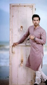 Agha Talal Height, Age, Wife, Family, Biography » StarsUnfolded