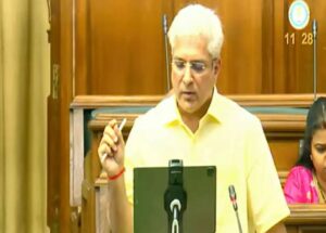 Kailash Gahlot Age, Caste, Wife, Children, Family, Biography ...