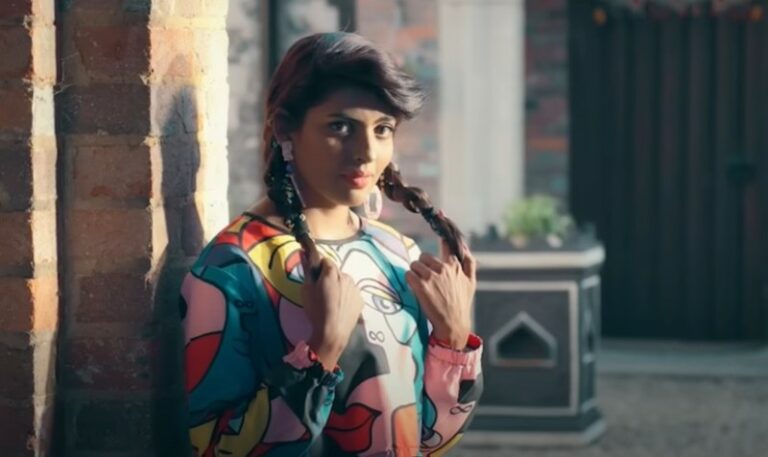 Madhuri Pawar Age, Family, Biography » StarsUnfolded