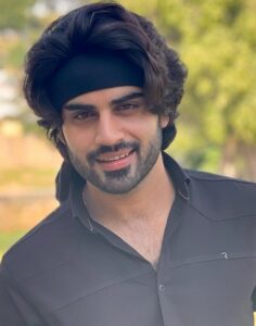 Malik Aqeel Height, Age, Family, Biography » StarsUnfolded