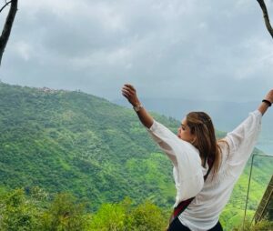 Nazia Elahi Khan Age, Biography » StarsUnfolded