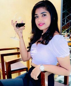 Rithu Chowdary Height, Age, Family, Biography » StarsUnfolded