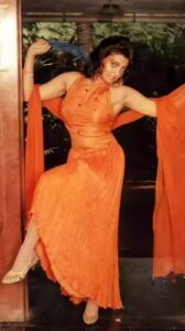 Silk Smitha Age, Death, Boyfriend, Husband, Family, Biography ...