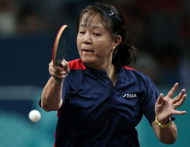Zhiying Zeng Age, Husband, Children, Family, Biography » StarsUnfolded