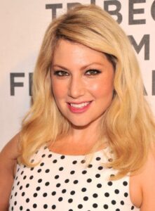 Ari Graynor Height, Age, Boyfriend, Family, Biography » StarsUnfolded