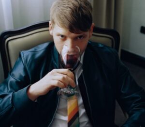 Billy Howle Height, Age, Girlfriend, Family, Biography » StarsUnfolded