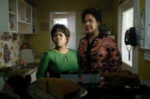 Chandra Wilson Height, Age, Boyfriend, Children, Family, Biography ...