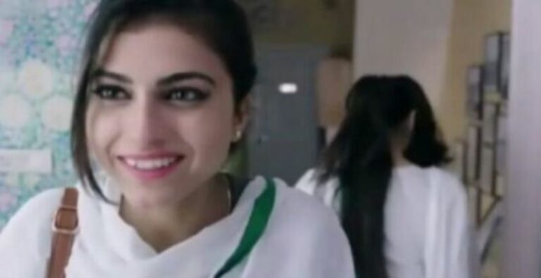 Farhana Bhat Height, Age, Family, Biography » StarsUnfolded