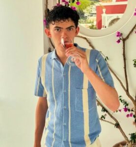 Joe Locke Height, Age, Family, Biography » StarsUnfolded